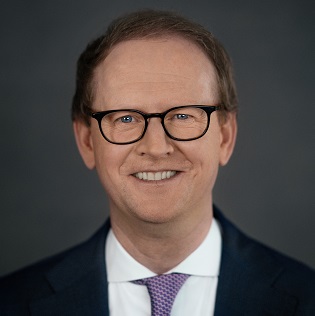 Peter F. Peschke | Autoren | Private Equity Magazin